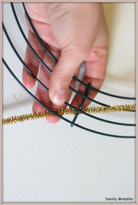 How To Make A Mesh Wreath Learn How To Make Your Own Mesh Wreath Check Our Detailed