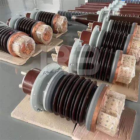 Bottom Connected Resin Impregnated Paper Reactor Porcelain Bushing