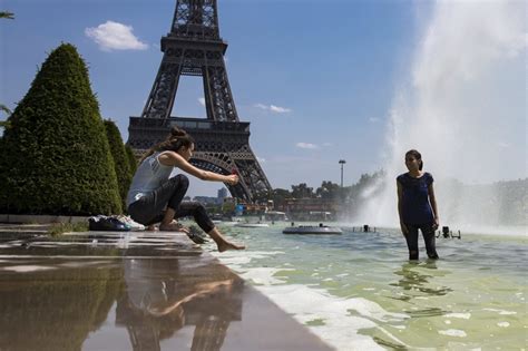 Ще продадат ли Айфеловата кула