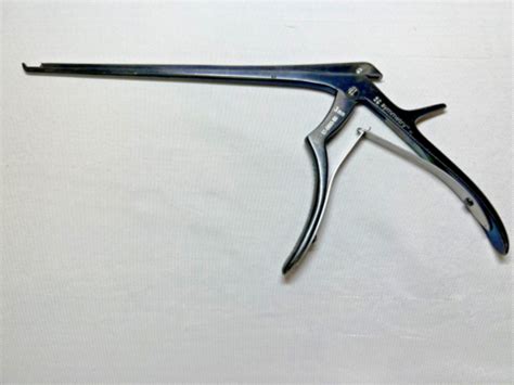 Symmetry 57 0693 Bd Micro Kerrison Rongeur 3mm X 40° Up X 8 W Ejector