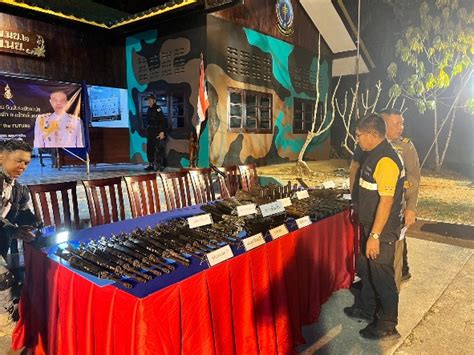 คลิป พบอาวุธสงครามจำนวนมากถูกห่อด้วยถุงปุ๋ยซุกป่าลำไยใน อ สอยดาว จ จันทบุรี