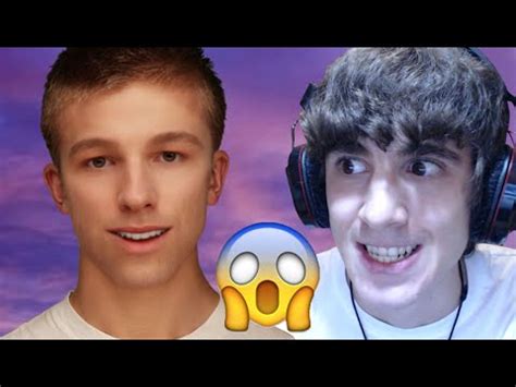 UN ROBOT GAY MI VUOLE Boibot Evie Maschio YouTube