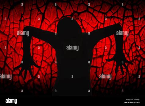 Eine Schwarze Silhouette Einer Bösen Und Beängstigenden Hexe Mit