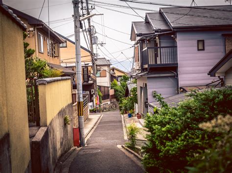 Suburbs Suggestion Of Motion