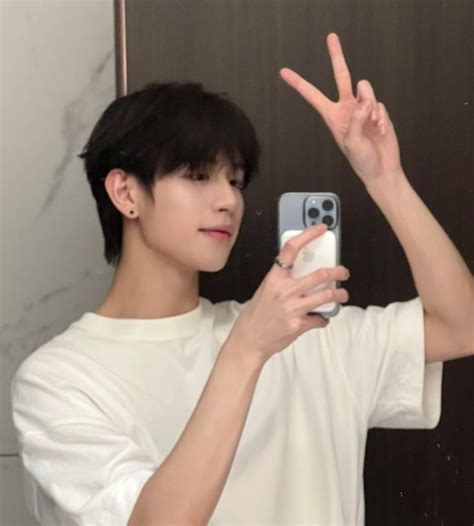 Pin By Bri On Boys Planet C Trainees Planet Icon Boys Planets