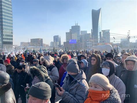 ТЦА Иргэд эмх замбараагүй байдал үүсгэж бие биенээ шахаж түлхэж байна