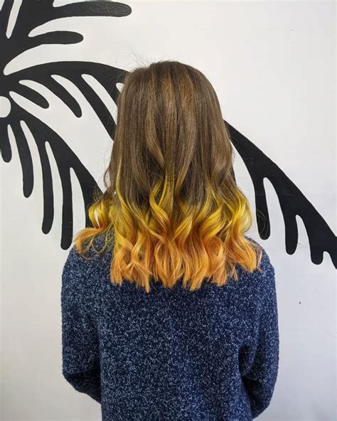 12 Cool Frosted Tip Hair Ideas To Light Up Your Look