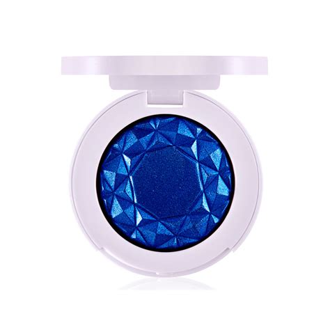 თვალის ჩრდილი ავერსი