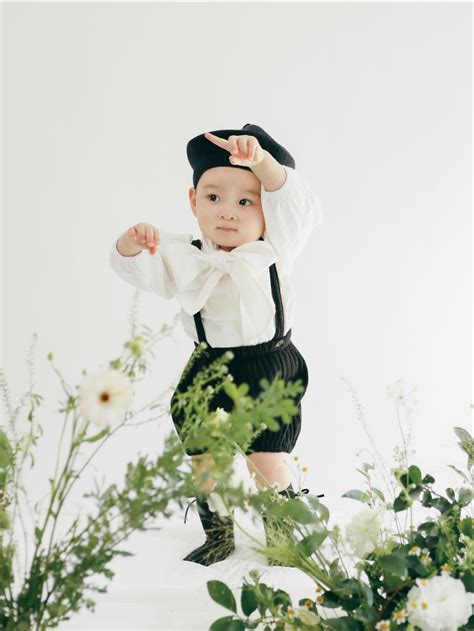 전주 중화산동 푸른비스튜디오🌿 식물과 아기는 사랑••• 생화로 꾸며진 스튜디오에서 사랑스런 사진 담아가기 💥생화추가 시 스튜디오를 식물들로 꾸며드립니다 💐원하는 느낌의