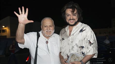 Отец Филиппа Киркорова Бедрос находится в тяжелом состоянии из за болей в сердце Звезды шоу