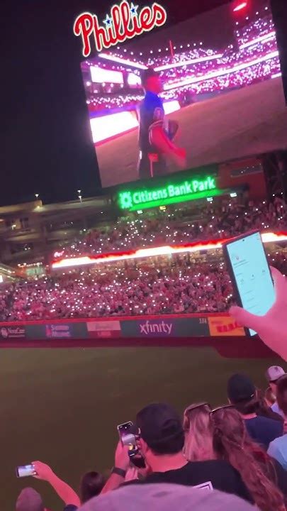 Phillies “durantula” Entrance Youtube
