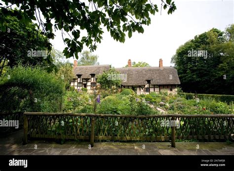 Anne Hathaways Cottage In The Village Of Shottery Stratford Upon Avon