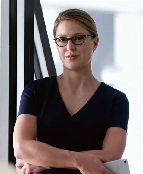 I Bet Kara Danvers Gives Good Hugs