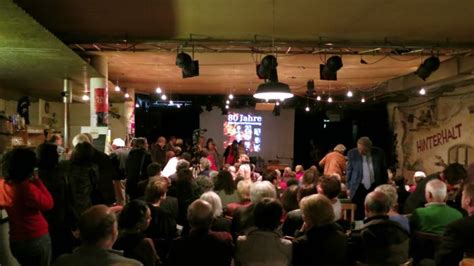 „madonna“ Kunstprojekt Von Naomi Lawrence Und Barbara Stenzel