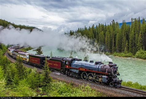 Cp 2816 Canadian Pacific Railway Steam 4 6 4 At Lake Louise Alberta