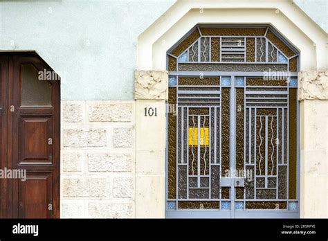 France Meurthe Et Moselle Nancy Doorway And Facade Of An Apartment