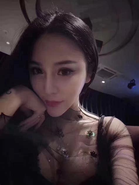 Beautiful And Busty Asian Escort Girl Massage Services Canary Wharf