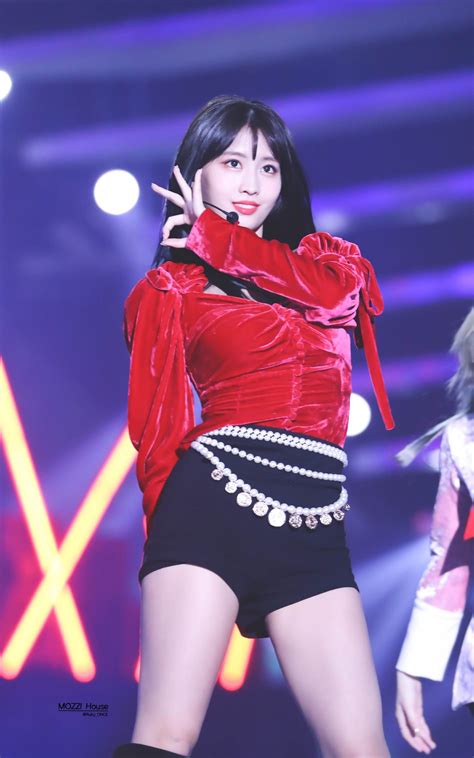 181225 TWICE Momo Kpop Girls Momo Stage Outfits