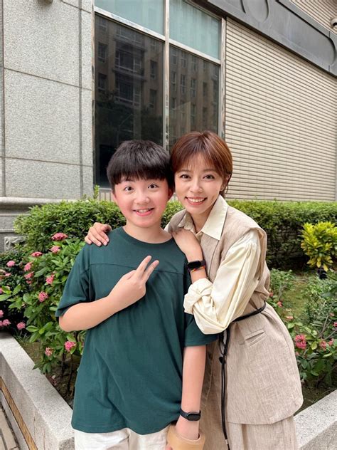 王瞳震撼宣布「當媽」了！狂讚兒子超強天份 變髮整尊爆改新造型曝光