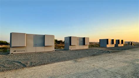 Schneider Electric To Use Mainspring Energys Fuel Flexible Generator