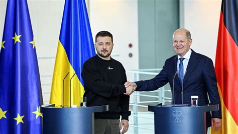 Зеленски поиска модерни изтребители и каза че Украйна няма да атакува руска територия