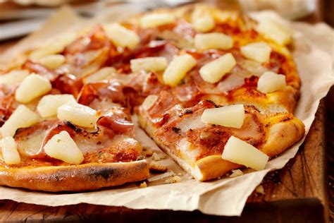 Pizza Makers Chefs Pineapple Pizza Debate