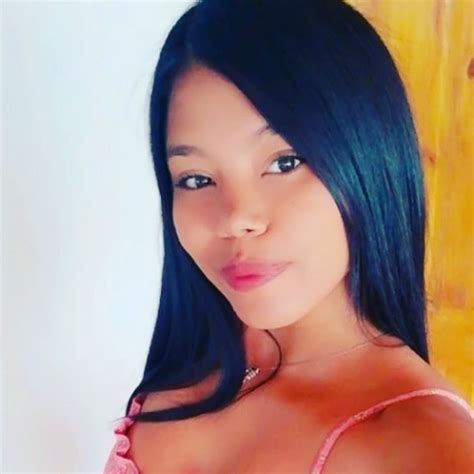 Daniela Castillo Youtube