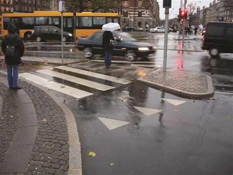Signal Controlled Intersections Good Cycle Friendly Solutions