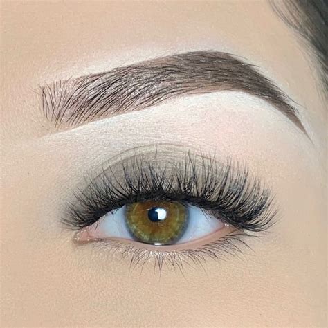 Twenty One Lashes Eyelashes Mink Lashes