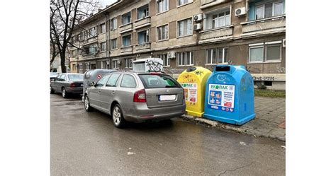 Община Русе призовава за спазване на забраната за паркиране в близост до съдовете за отпадъци