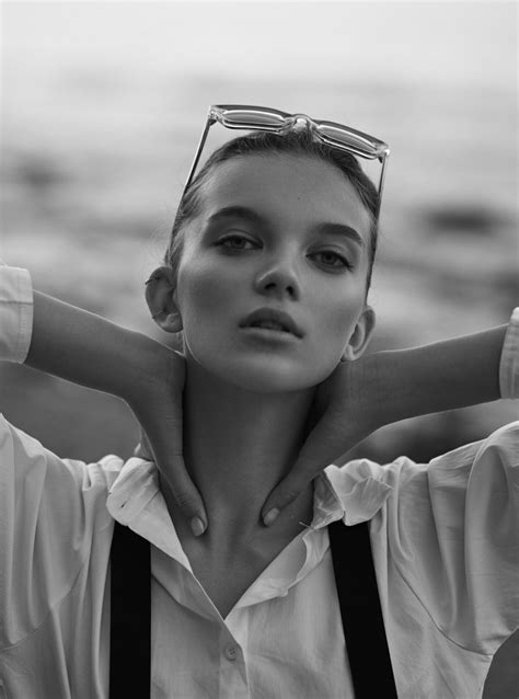 Vika T Wizard Models ウィザードモデルズ