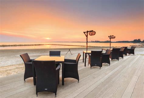 Millboard Composite Decking Enhanced Grain Limed Oak Decking Composite Decking Company