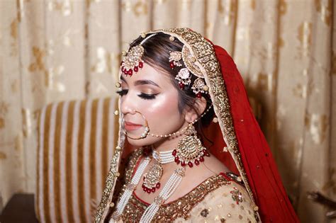Dream Bridal Luxury Looks Mehwish Saqib Bridal Hair And Makeup Artist