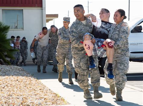 무료 이미지 사람들 병사 육군 직업 2016 년 366 군대 직원 공군 시민군 군 경찰 무관 군인 4545x3368 393646 무료