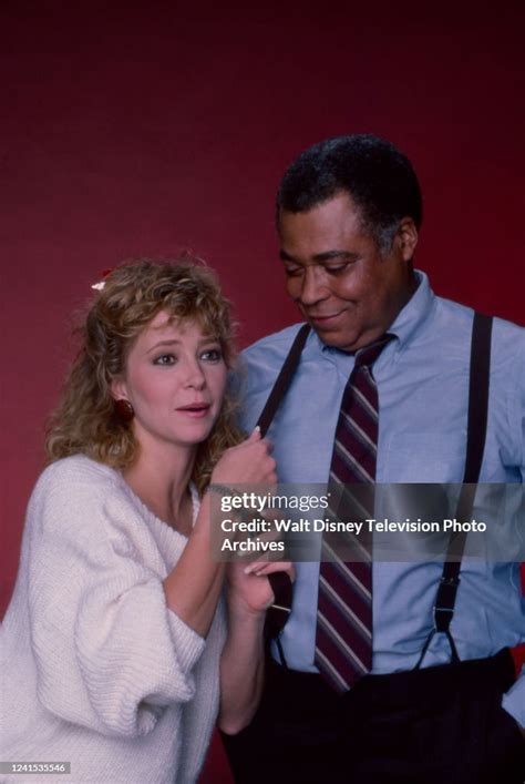 Lisa Eilbacher James Earl Jones Promotional Photo For The Abc Tv