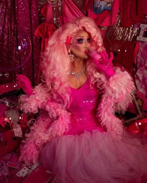Pink Eggs And Glam Drag Brunch W Superstar Pissi Myles