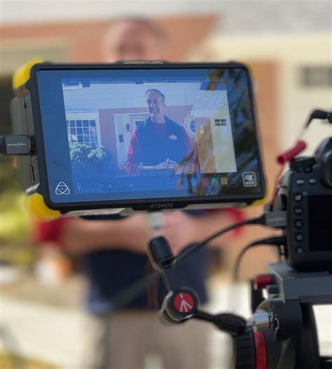 Behindthescenes Feldco Windows Siding Doors And Roofing