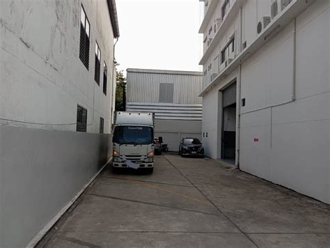 รถท้ายลิฟท์ งานขนย้ายสินค้าขนาดใหญ่ ขอขอบคุณ คุณอ้อ