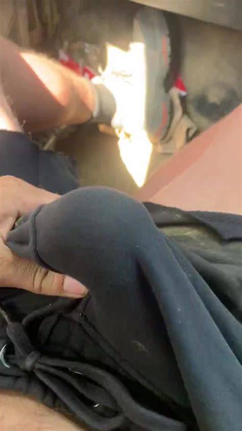 Str8 Uk Tradie Gets A Boner In Front Of His Work Buddy