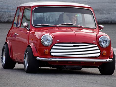 Mini Owen Automotive Canada