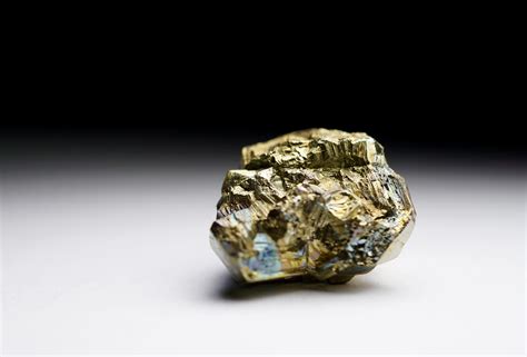 Banco De Imagens Macro Metal Jóias Pirita Diamante Gemstone