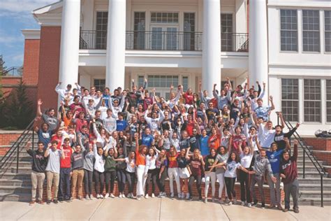 Suffield Academy With Reviews Requirements 2024 Findingschool