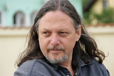 Нидал Алгафари представя книга в Монтана