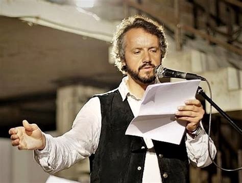 Диана Димитрова сложи боксови ръкавици вижте дали имат общо с ДЕЛОТО ЗА НАСИЛИЕ