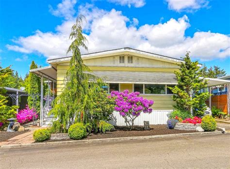 28 Double Wide Mobile Home Landscaping Ideas That Wow