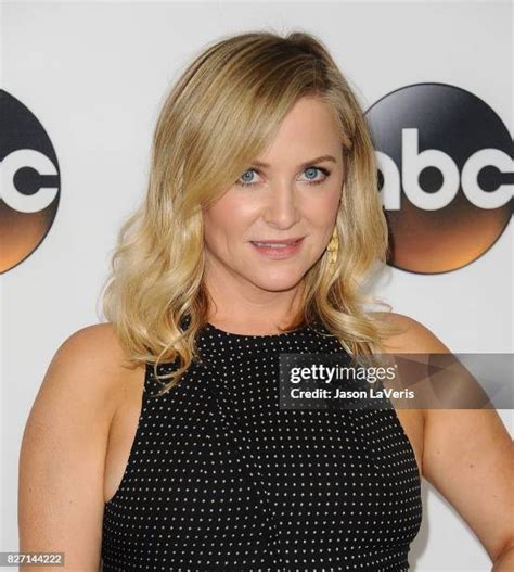 Jessica Capshaw 2017 Photos And Premium High Res Pictures Getty Images