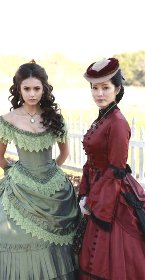 Pin By ᴍᴀɴᴜʜ ʙʀᴀɢᴀ On ᴡᴀʟʟᴘᴀᴘᴇʀs ︎ Vampire Diaries Costume Vampire