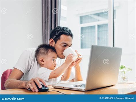 Man Father Using Working On Laptop Computer Stock Image Image Of Leisure Chinese 128083067