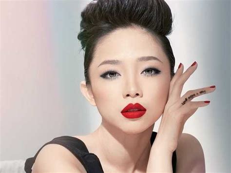 Tóc Tiên Sexy Không Thể Rời Mắt