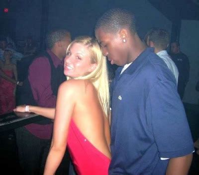 Interracial Club What Happens In The Club Tumbex